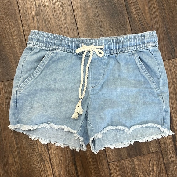 LOFT | Shorts | Loft Light Chambray Drawstring Shorts Size Xs | Poshmark